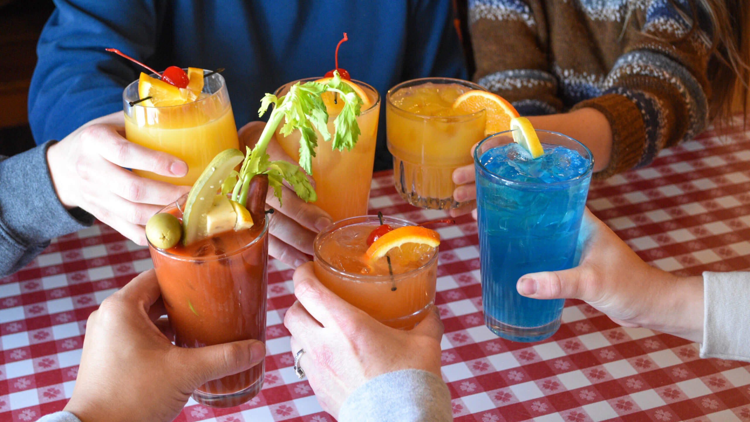 BOOZY BREAKFAST STAPLES - Dryftlist