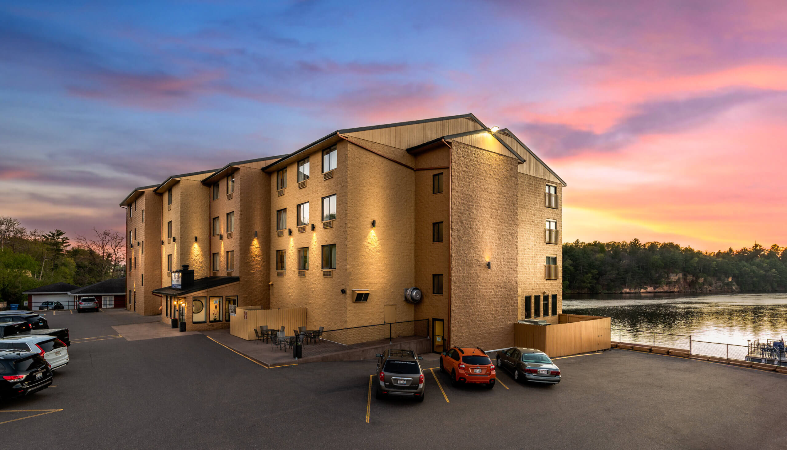 How to Spend Your Summer on the Wisconsin River - Dryftlist